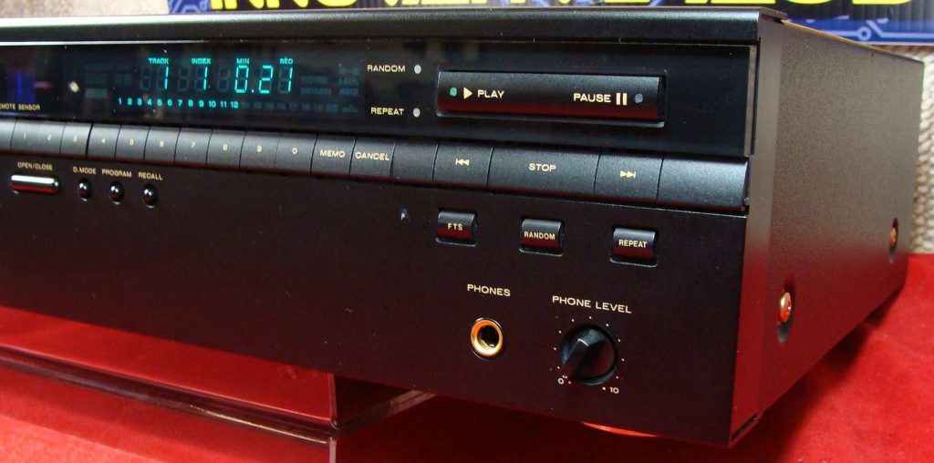 Innovative Audio Marantz CD-72 front right – Innovative Audio