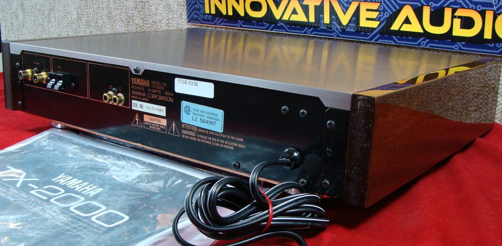 Innovative Audio Yamaha TX-2000 back right – Innovative Audio